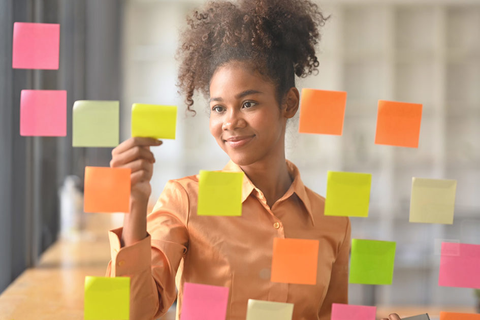 Mastering The Debrief Meeting: A Guide To Effective Hosting EventsCase.com